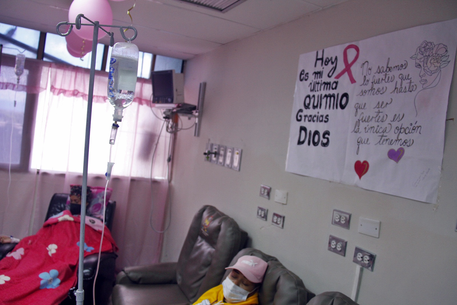 Continúan las celebraciones por el mes rosa en la Unidad de Oncología ...