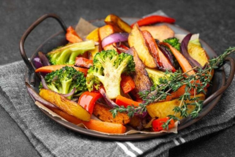 7 recetas saludables con vegetales que puedes hacer en la freidora de aire