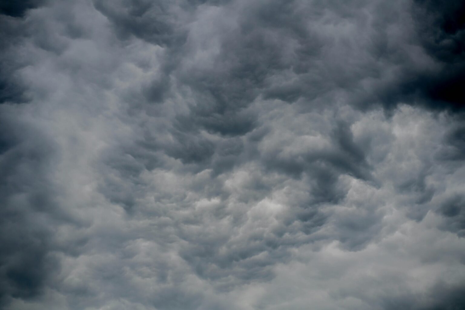 Inameh pronostica lluvias y chubascos en varias regiones