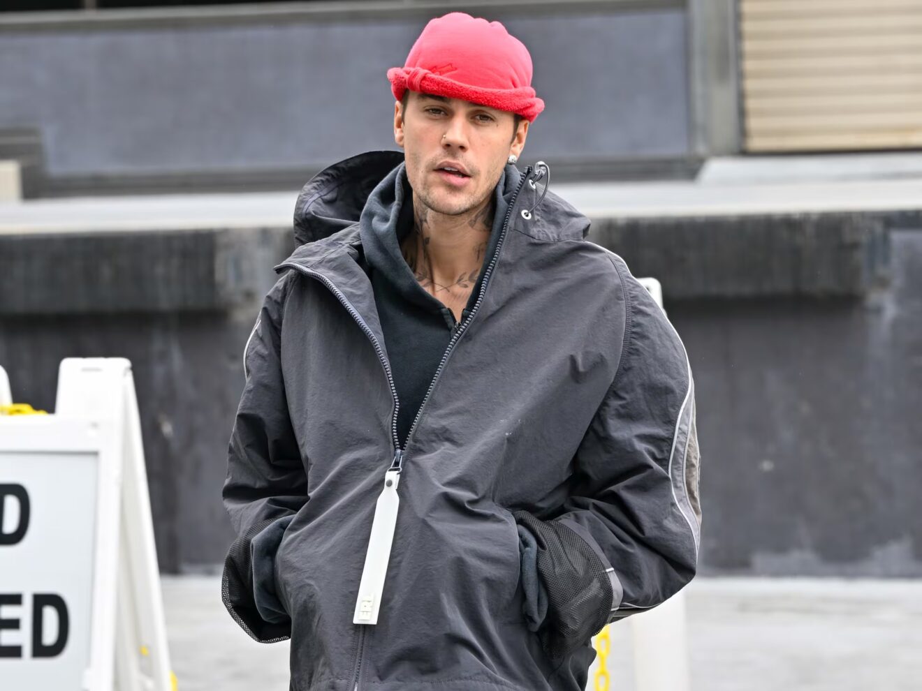 Justin Bieber sorprende con el lanzamiento de su nuevo disco