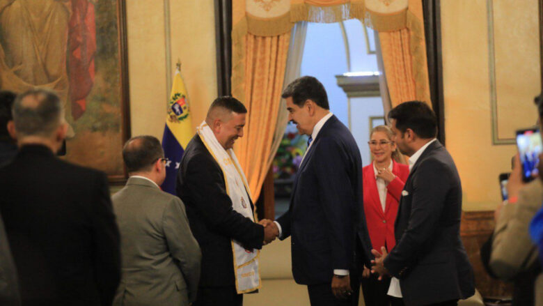 Presidente Maduro insta a iglesias de EE. UU. a la unidad en Cristo por ...