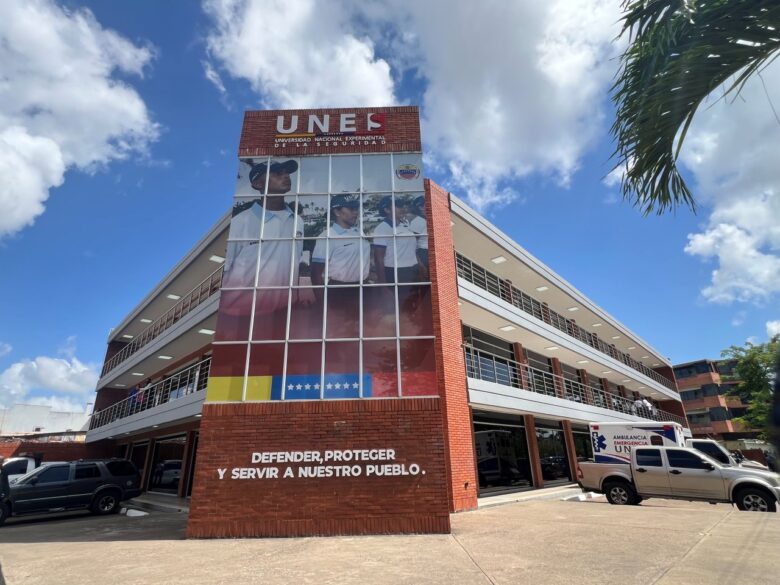 UNES Monagas celebra 17 años de formación policial